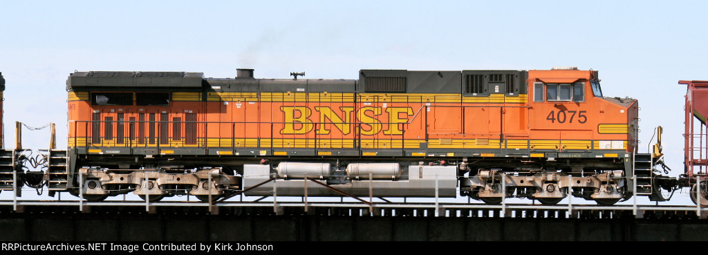 BNSF 4075